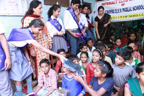 SARLA CHOPRA DAV PUBLIC SCHOOL, NOIDA